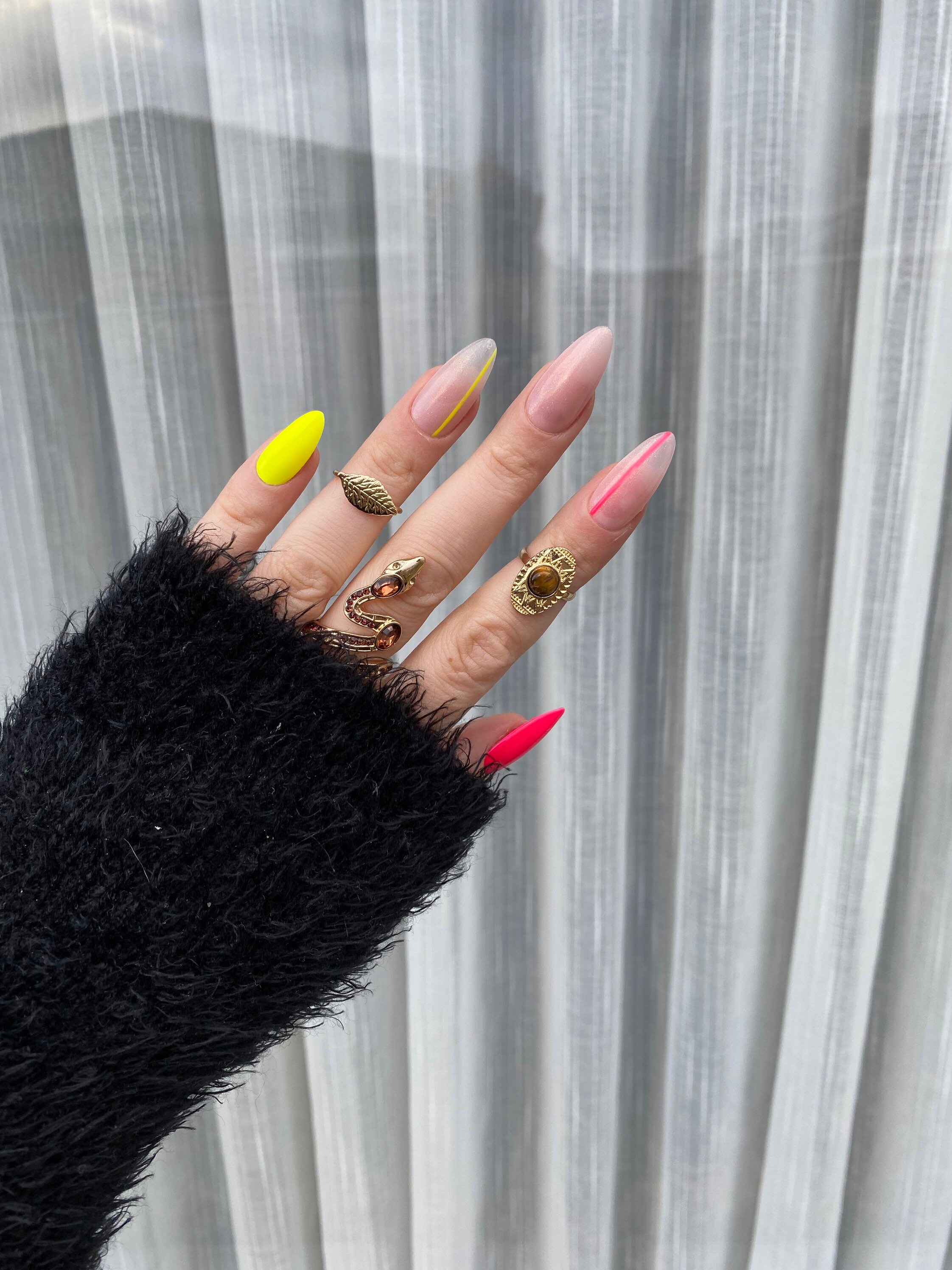 FLURO OUT Press on Set Bright Nails Almond Nails Pink & - Etsy UK