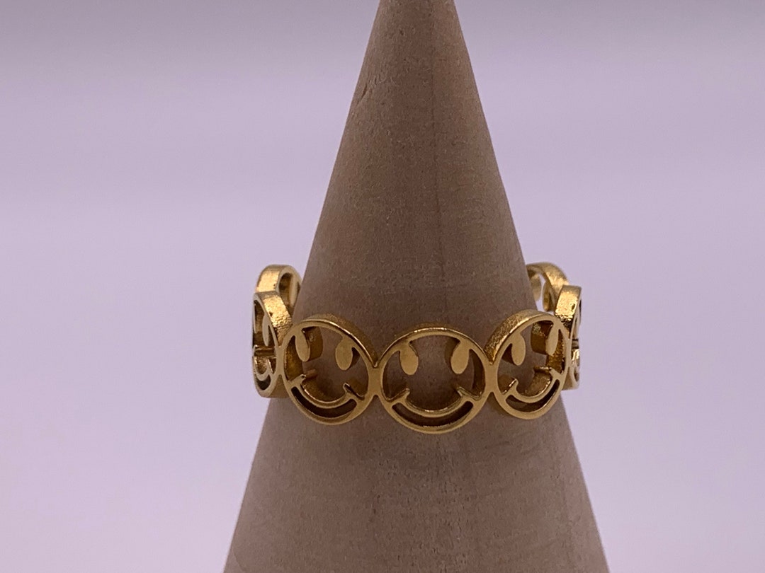 Smiley Face Ring - Etsy