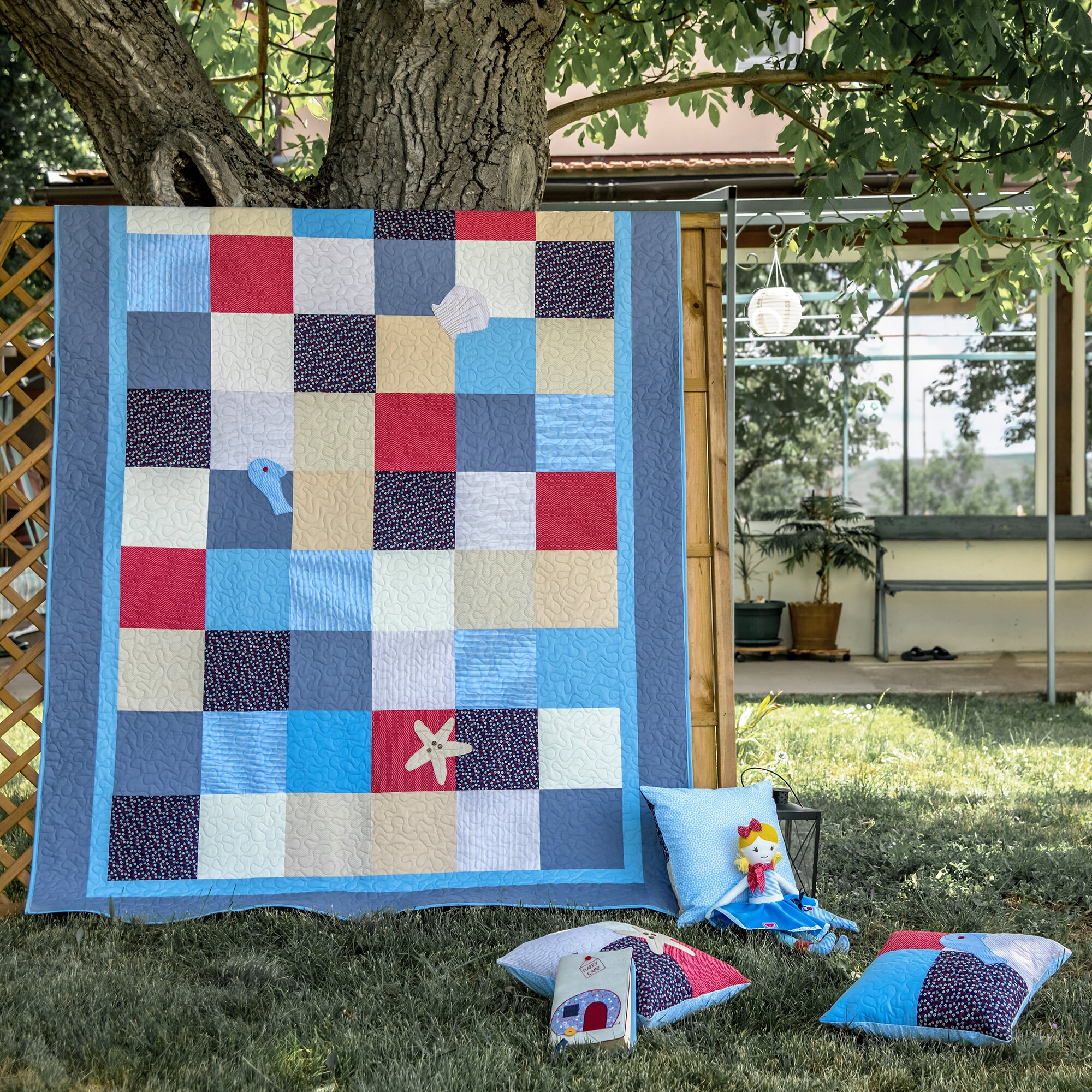 Squares Patchwork Quilt Pattern Blue Patchwork Quilt Boy Quilt Squares ...
