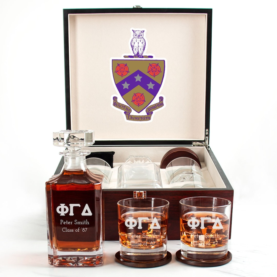 Phi Gamma Delta Fraternity Cherry Wood Decanter and Whiskey Glass Set ...