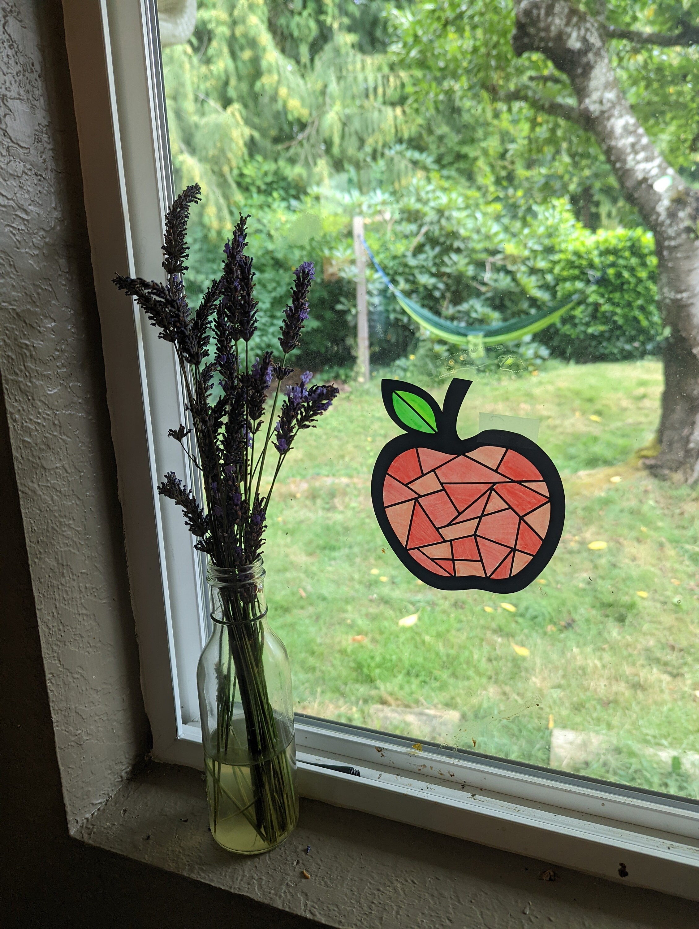 SVG Apple Suncatcher, Stained Glass Window SVG Craft Project, Kid's ...
