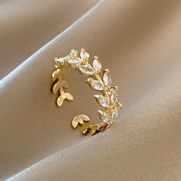 Gold Leaf Ring - Etsy