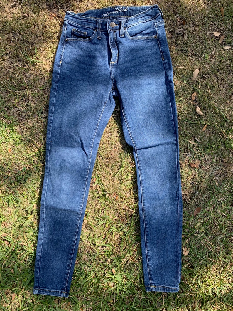 Hand Embroidered Koi Fish Jeans: Lily Pad Denim (size 4/27S) - Etsy