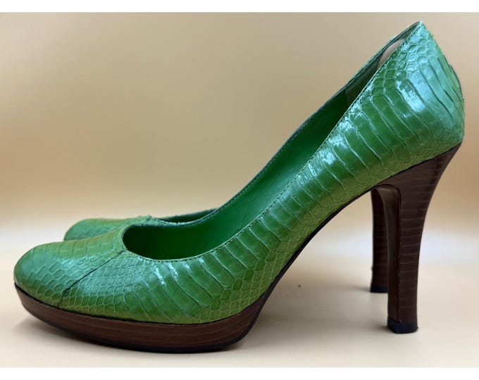 Gucci Perforated Rubber Croc Clogs 38 - Etsy