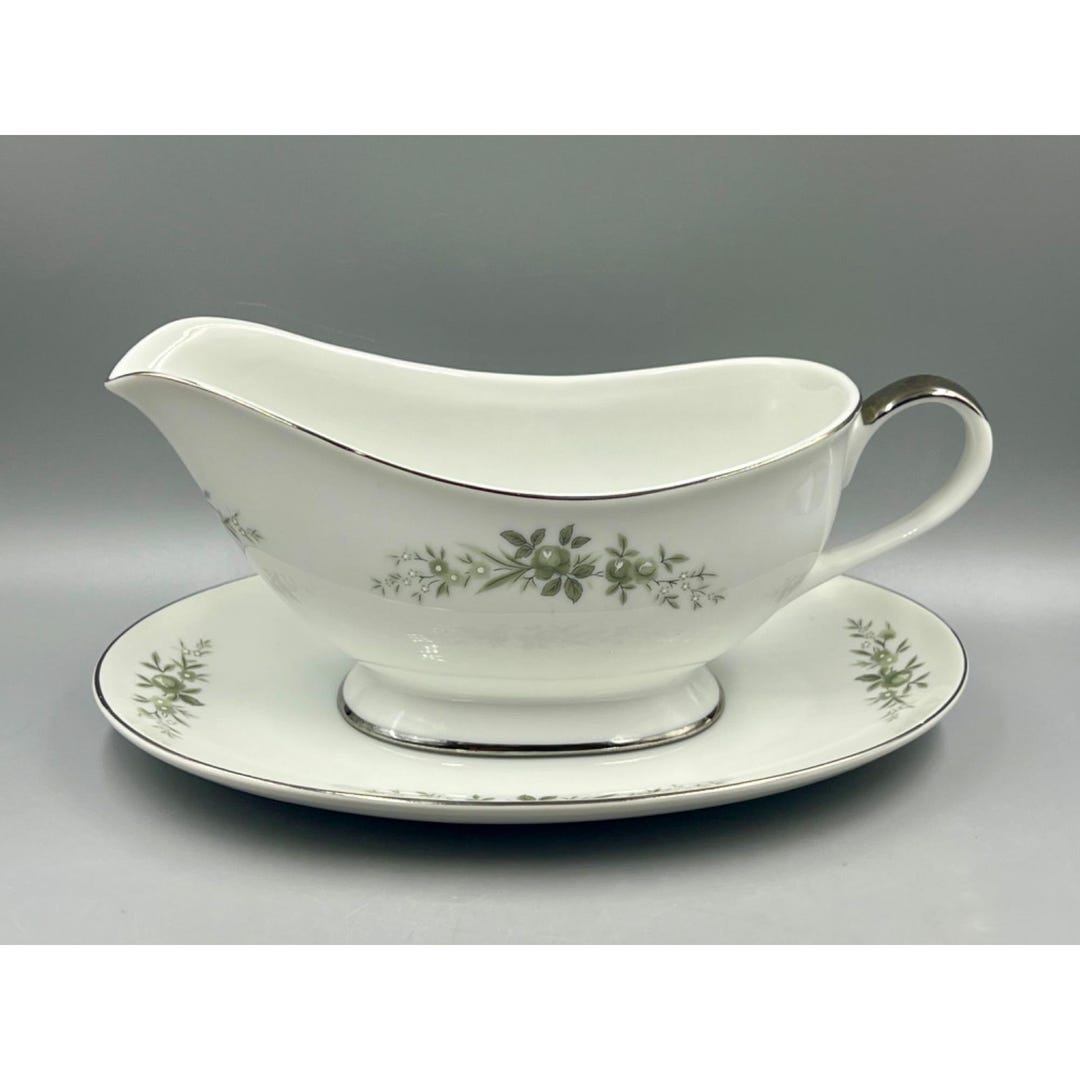 Claridge Langley Fine China White Silver Footed Gravy Boat & Dish 6619 ...