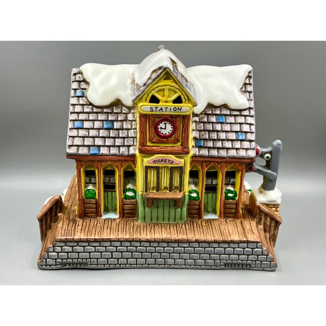 1987 Lefton Colonial Village Train Station Excellent Condition See ...