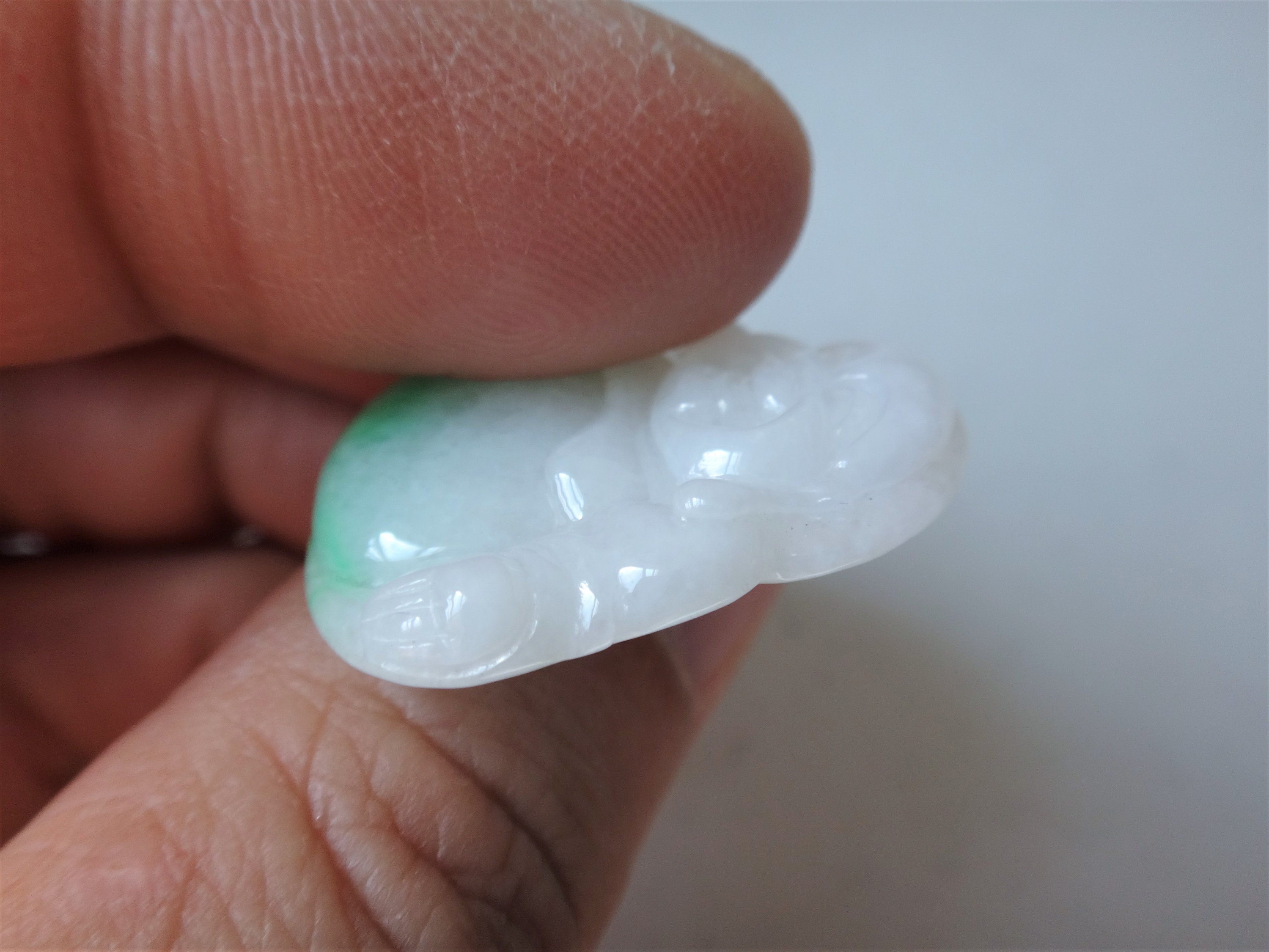 Naturale genuino A Giadeite Giada Bianca Floral Verde Felice Buddha ...