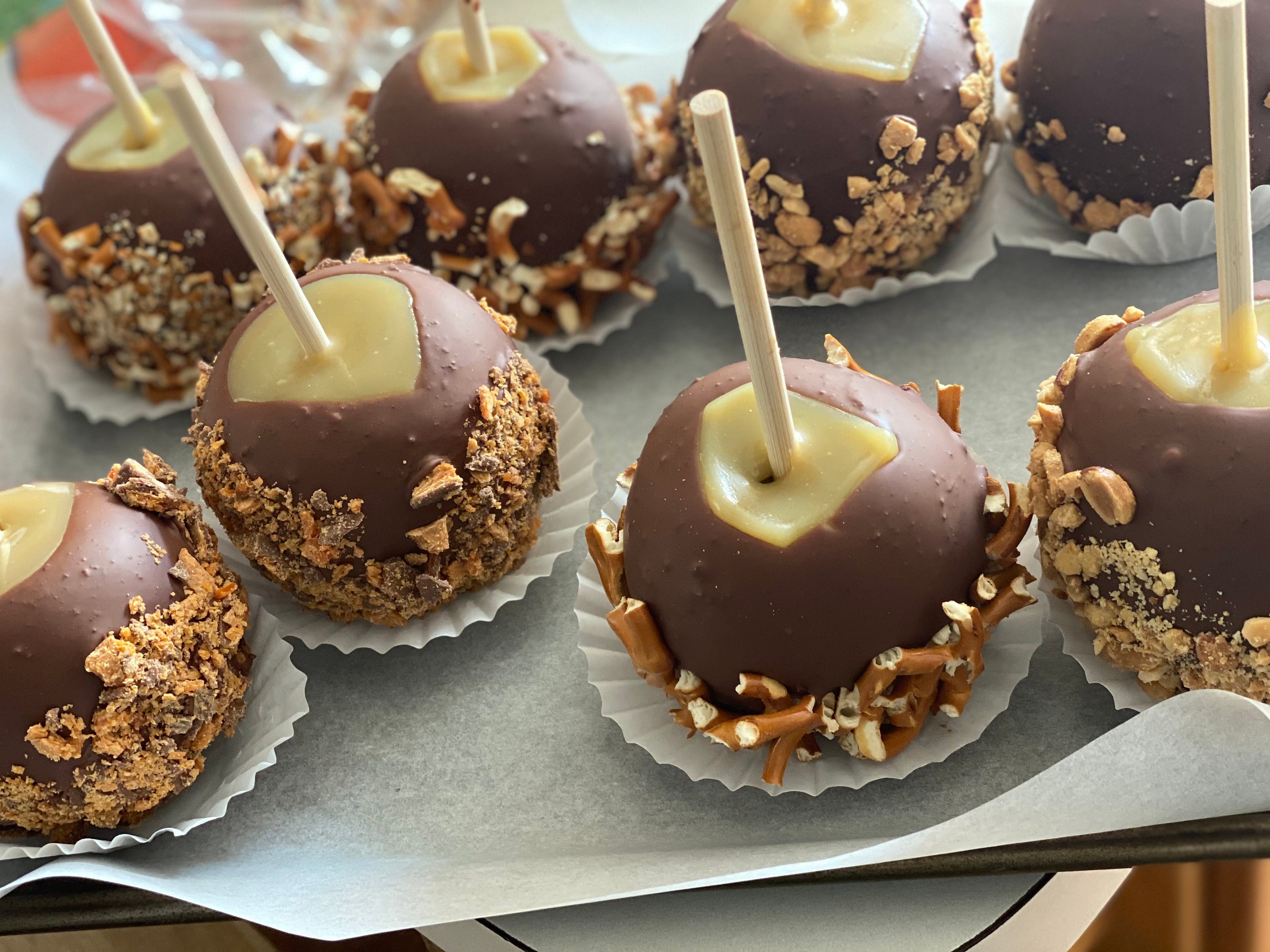 Gourmet Candy Apples - Etsy