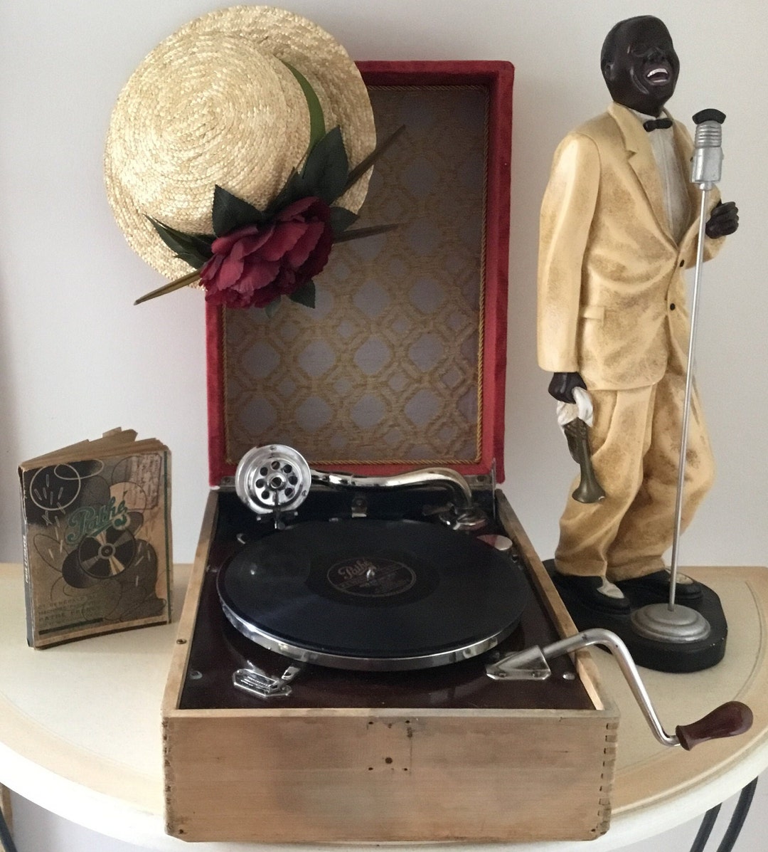 Antique Pathe Gramophone With a Box of Needles & a Pathe Record ...