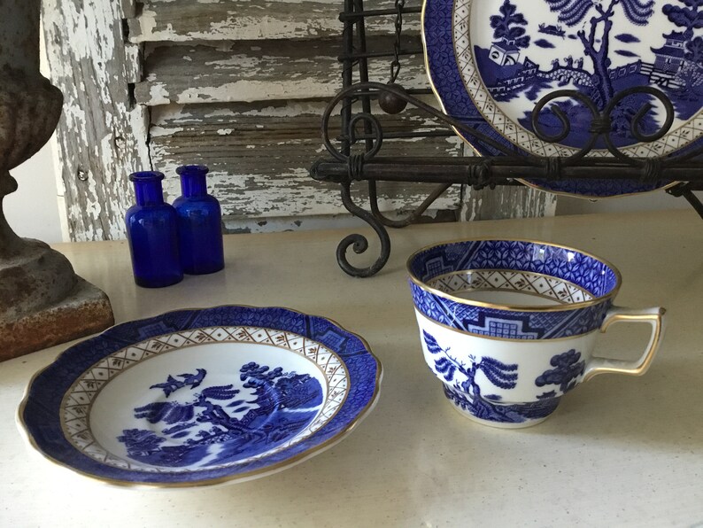 Booths Real Old Willow China Cup, Saucer and Plate Set: Blue Willow ...