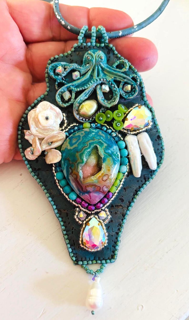 Octavia Kit Tutorial Pattern Bead Embroidery Art Pendant Freeform - Etsy