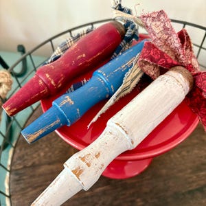 Upcycled PATRIOTIC SPINDLES Chunky Red White Blue Rustic Wood Farmhouse ...