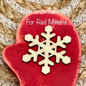 Chunky Rustic Wood Mittens CHRISTMAS ORNAMENTS Pair White Red Black ...