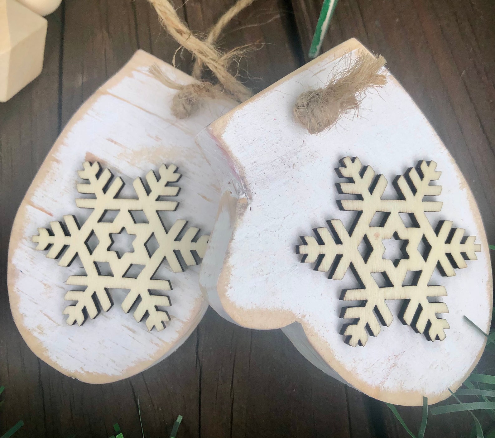 Chunky Rustic Wood Mittens CHRISTMAS ORNAMENTS Pair White Red | Etsy