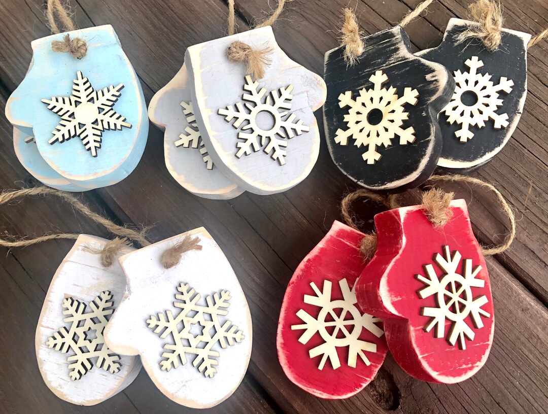 Chunky Rustic Wood Mittens CHRISTMAS ORNAMENTS Pair White Red Black ...