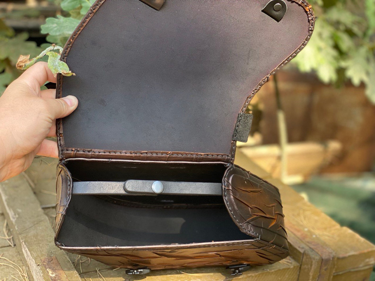 Motorcycle's Brown Leather Swingarm Bag for Indian Scout, Left Side ...