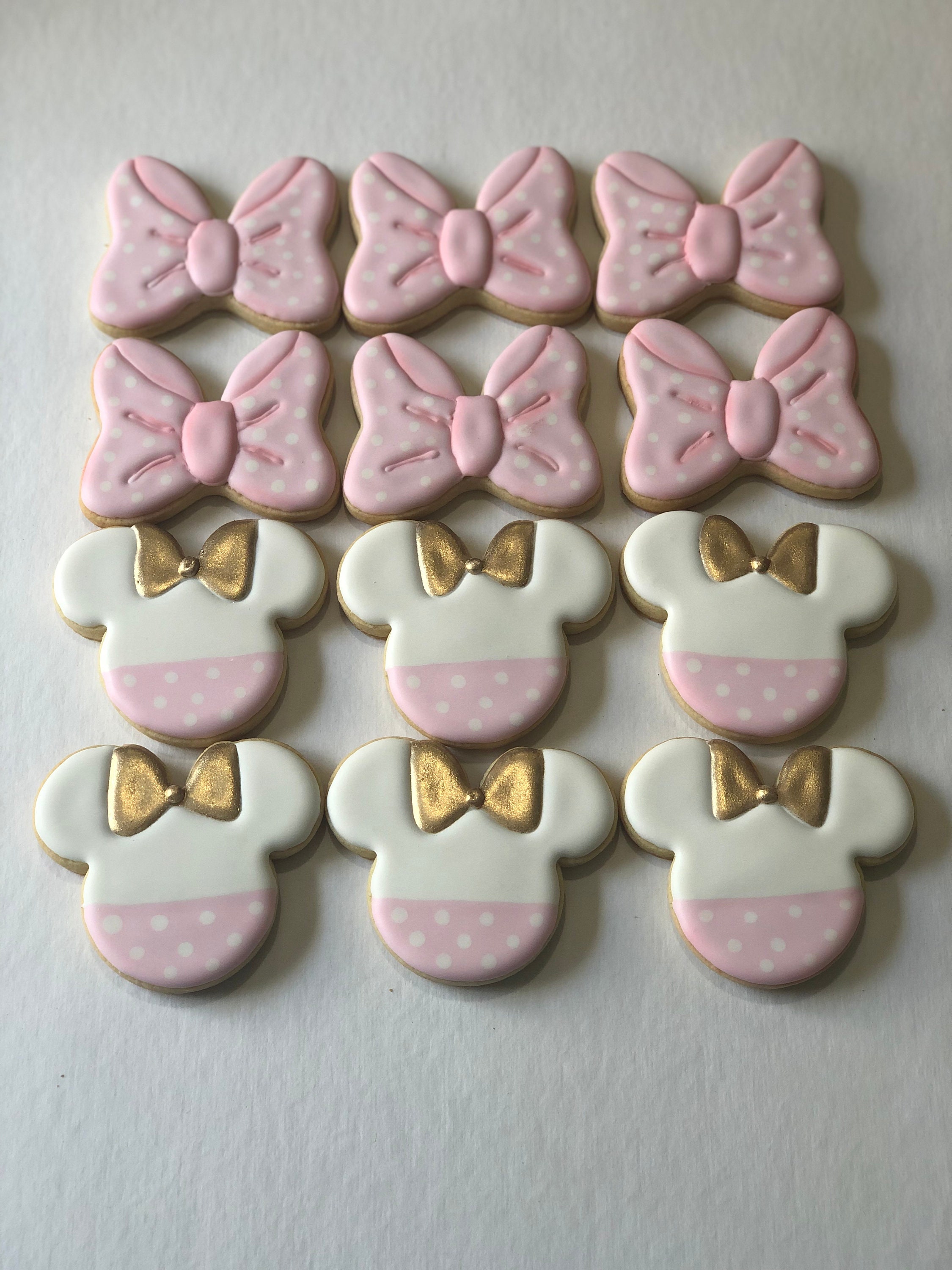 Minnie Mouse Cookies