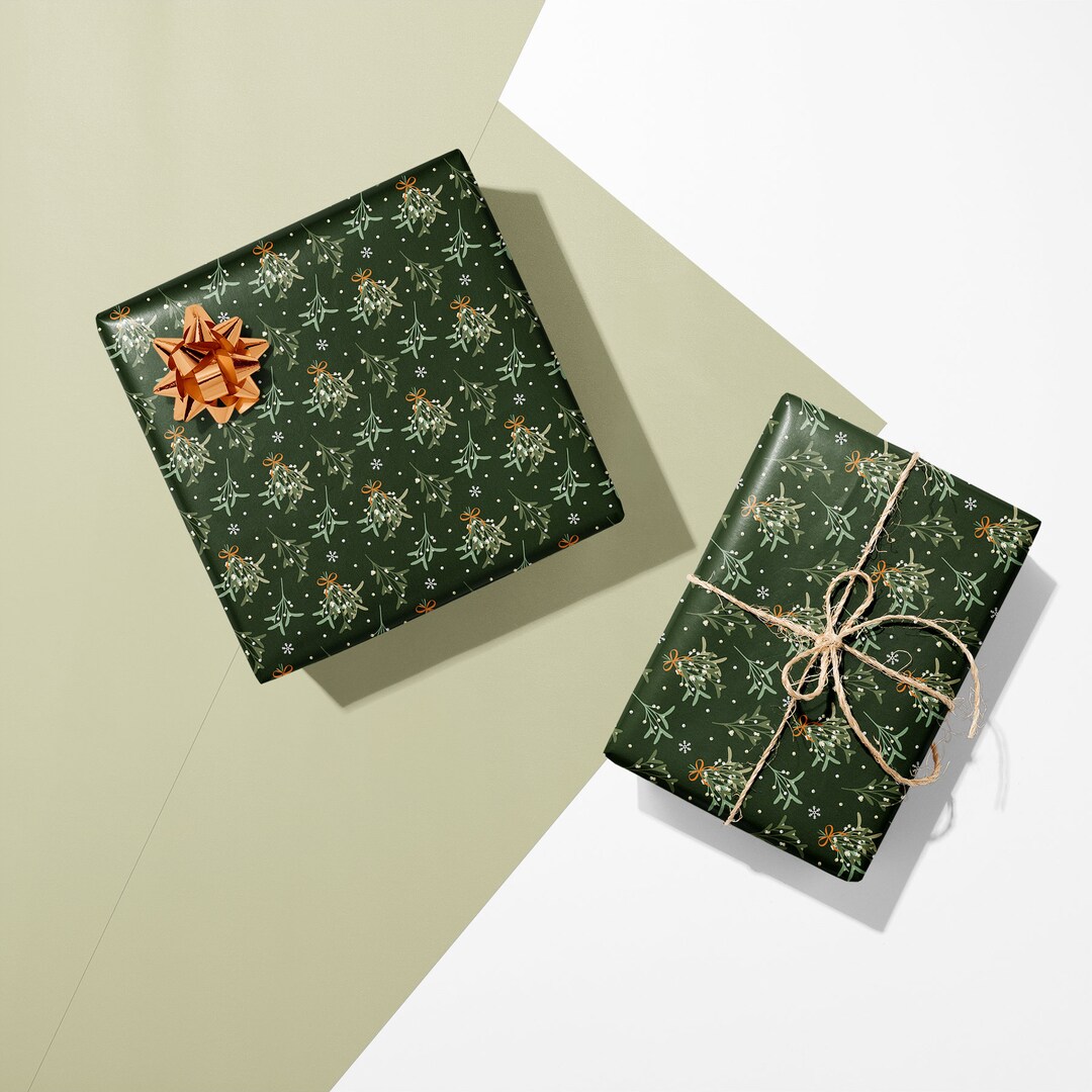 Green Christmas Mistletoe Wrapping Paper Luxury Gift Wrap Christmas ...