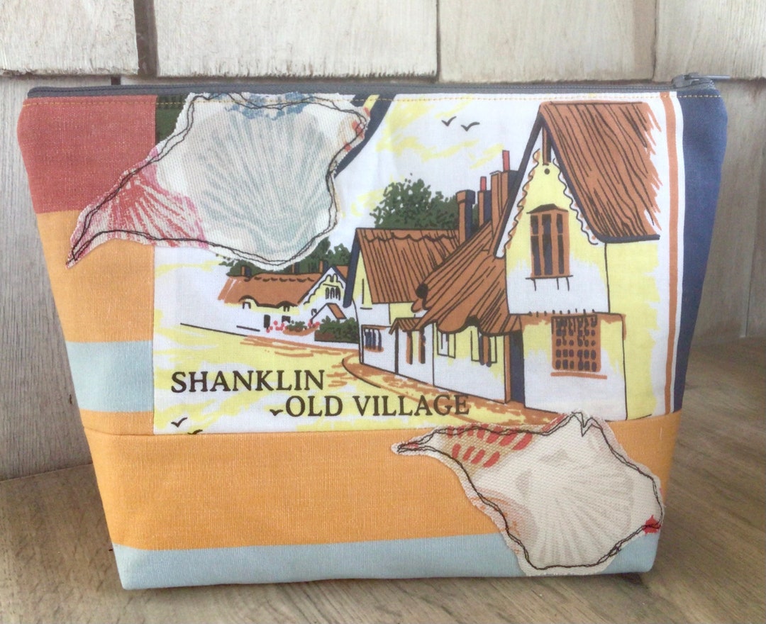 Isle of Wight Shanklin Old Village Make up Bag Clutch Purse Isle of ...