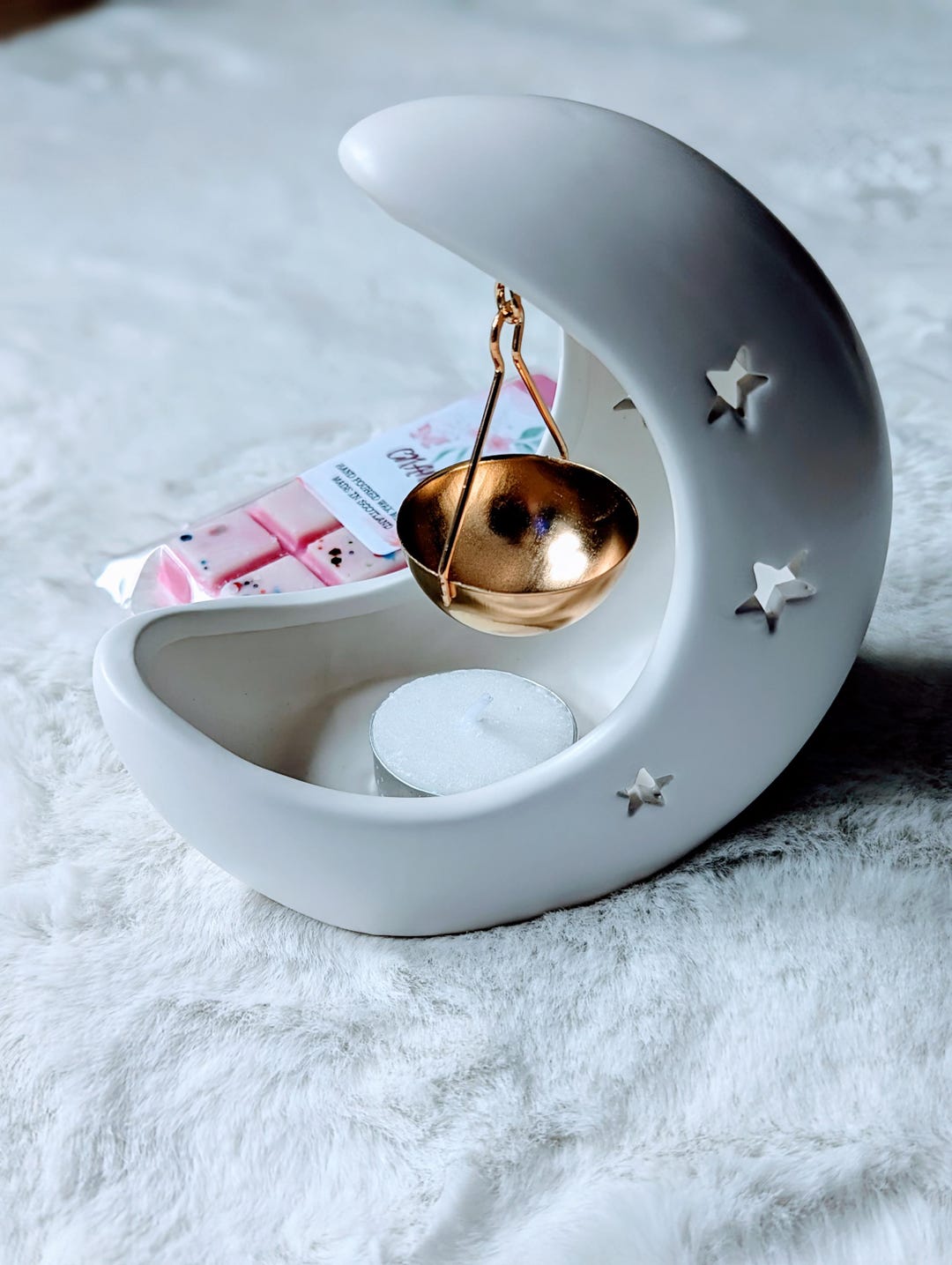 BLACK or WHITE Crescent Moon Gift Set. Including 2 Snap Bars, Tea ...