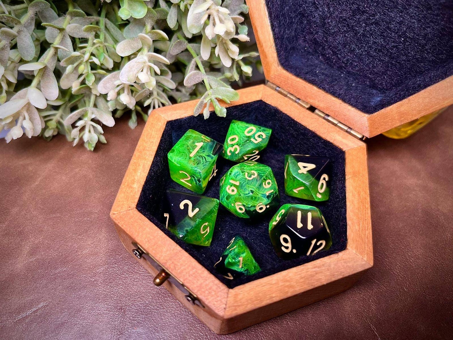 ELDRITCH POISON Dice Handmade Resin 7 Dice Set With Box for - Etsy Canada