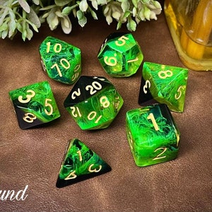 ELDRITCH POISON Dice Handmade Resin 7 Dice Set With Box for - Etsy Canada