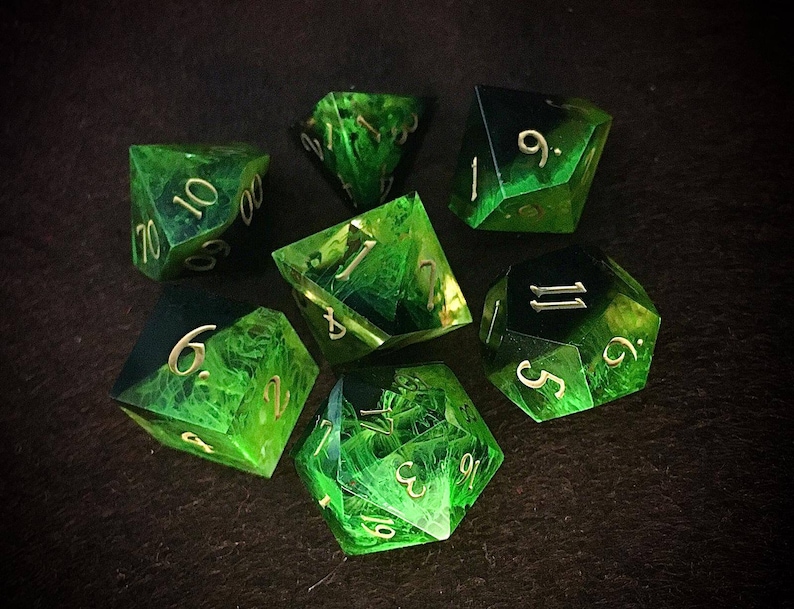 ELDRITCH POISON Dice Handmade Resin 7 Dice Set With Box for - Etsy Canada
