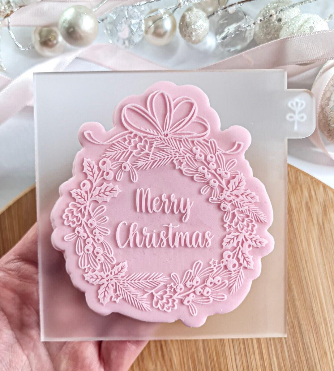 Merry Christmas Wreath Cookie Cutter + Embosser - Etsy