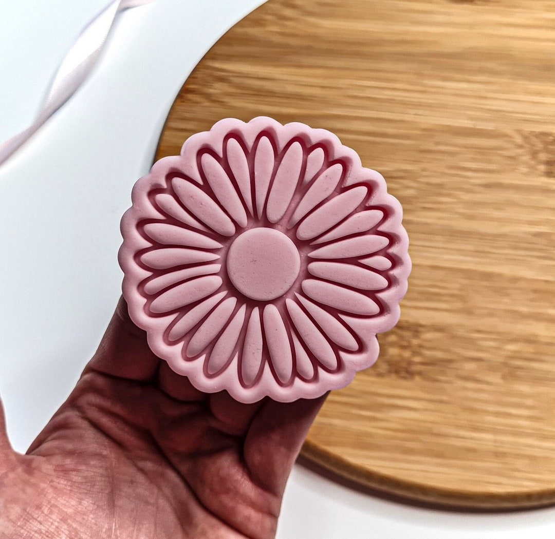 Daisy Flower Cookie Cutter + Stamp - Etsy