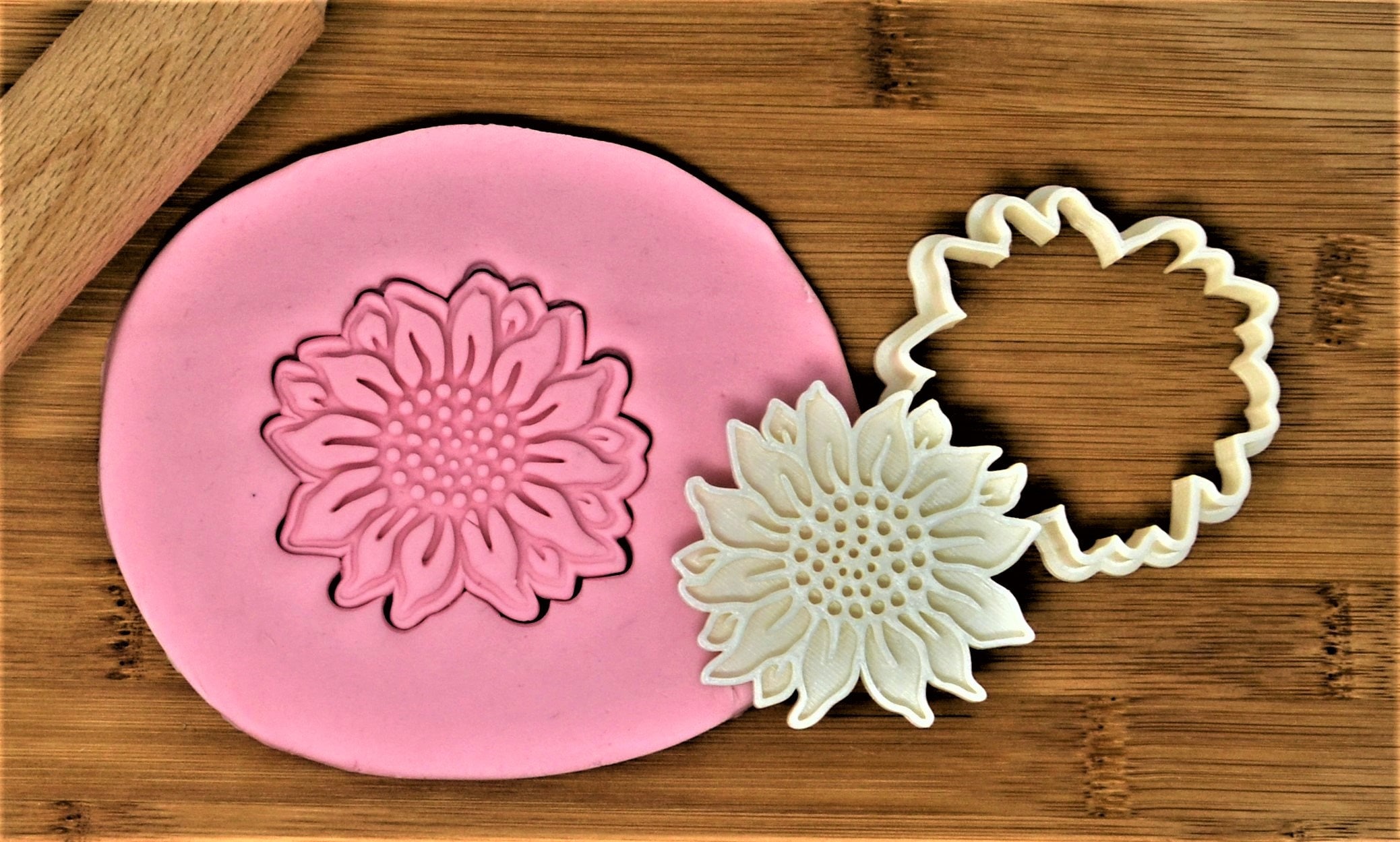 Sunflower / Flower Cookie Cutter Stamp - Etsy