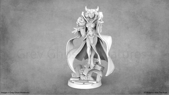 Nyx Vampire Sorceress 28mm Vampire Miniature 35mm Vampire - Etsy
