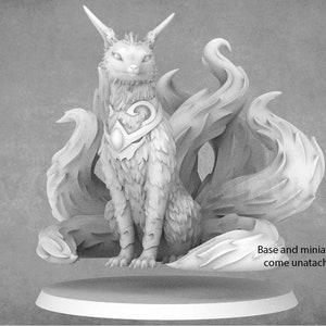 Kitsune Miniature | Multi-tailed Fox | 32mm Miniature | RN Estudio - Etsy