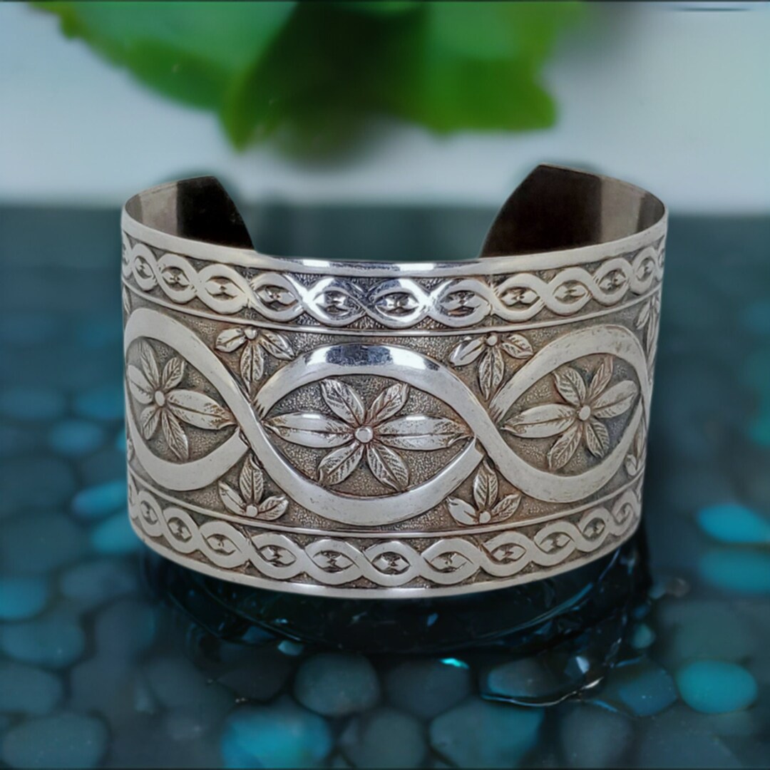 Nickel Over Copper Cuff Bracelet: Interlocking Flower Design - Etsy