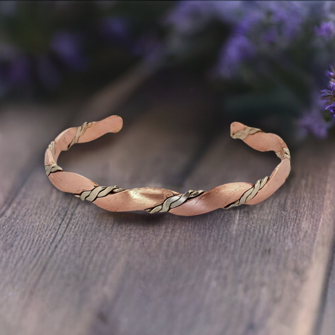 Twisted 2-tone Wire Copper Bracelet in a Minimalist Hand Wired Design ...