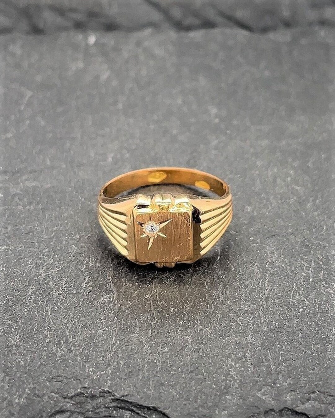 Vintage 18K Yellow Gold Diamond Signet Ring Size 5 3/4 - Etsy