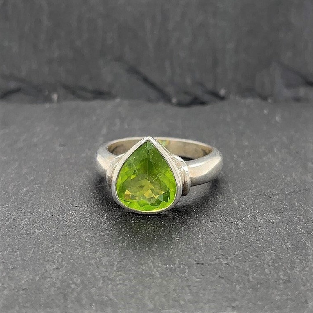 Vintage Sterling Silver and Pear Shaped Peridot Ring Size 6 3/4 - Etsy