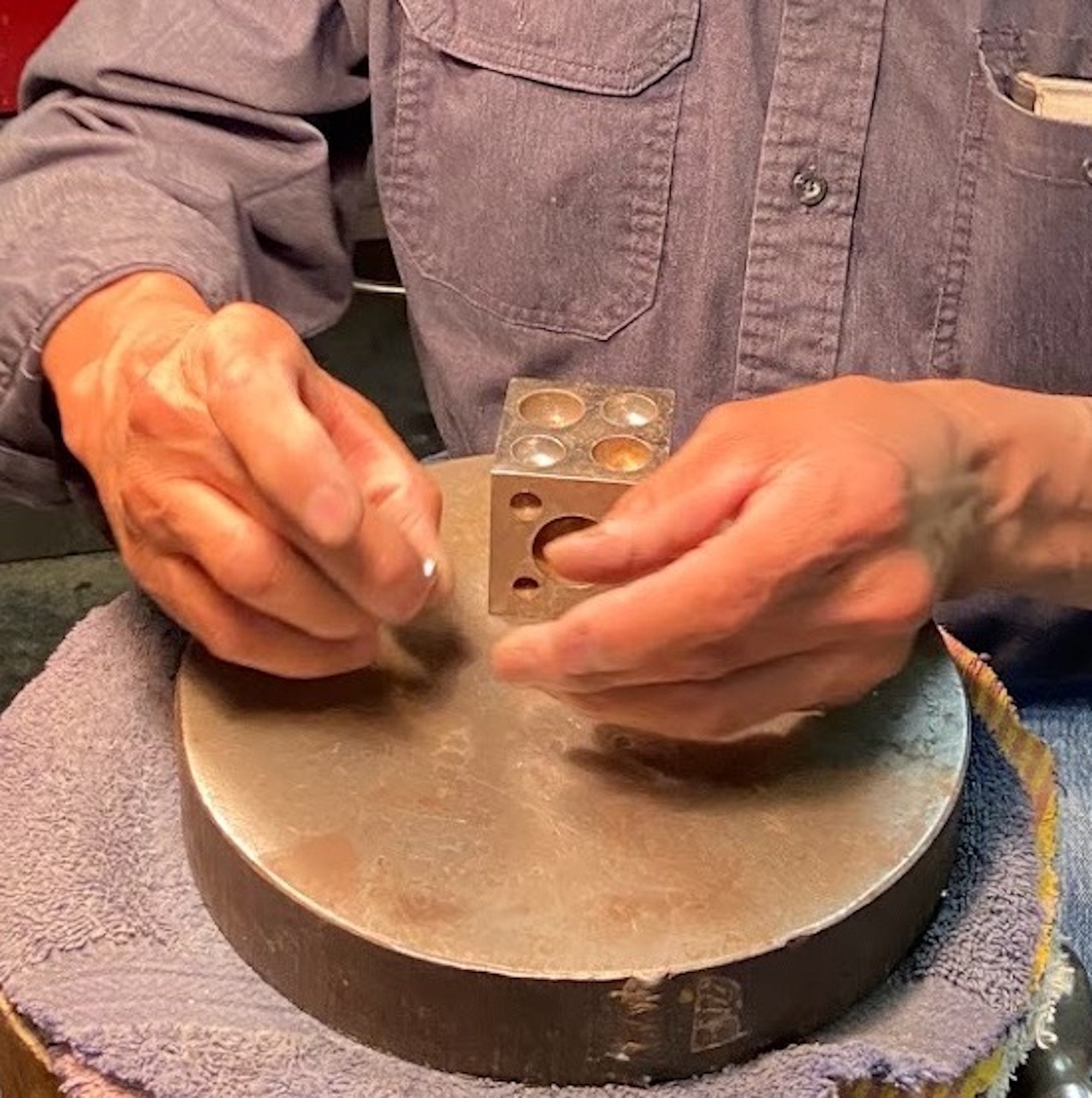 Made-to-order 14K Gold Tomahawk Pipe Pendant With Red Coral Necklace - Etsy