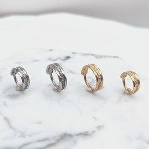 Triple Stack Conch Clicker, Double Faceted With Gem Hoop, G23 Titanium ...