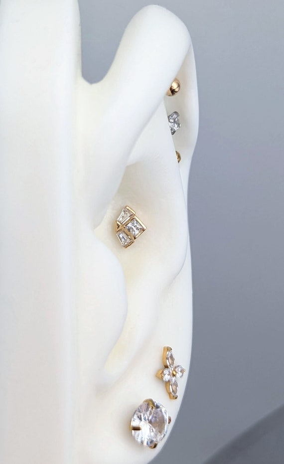 Threadless conch jewelry store