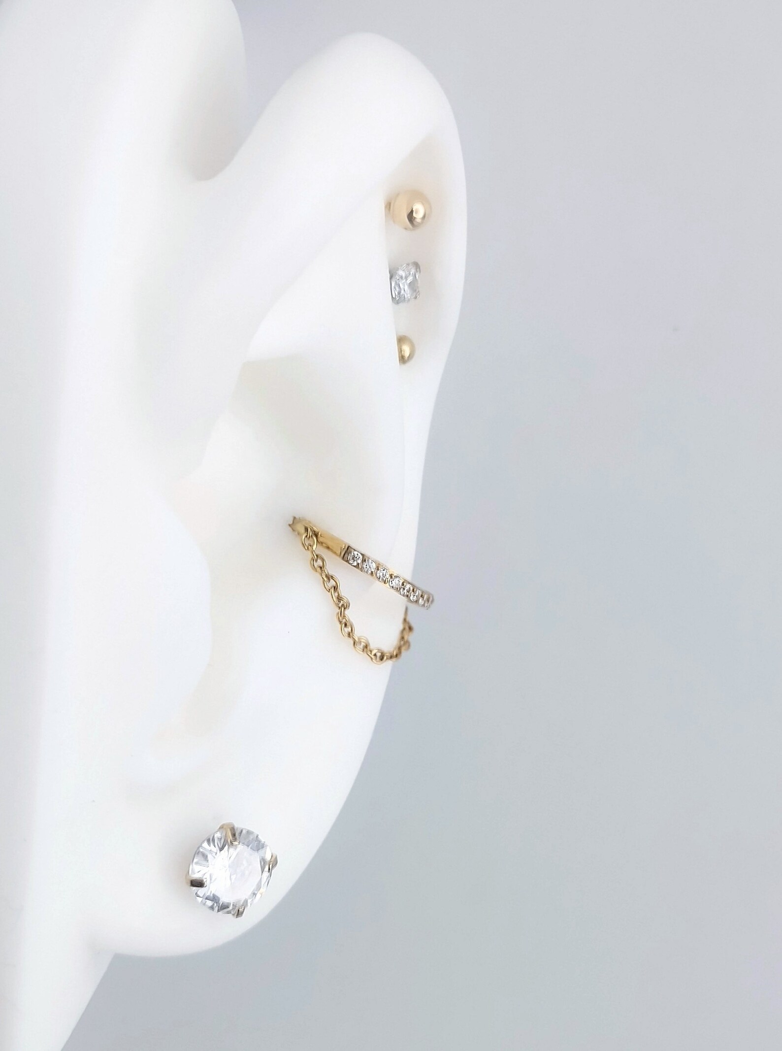 ASTM F136 Gem Hoop With Chain Conch Hoop, Conch Earring, Conch Clicker ...