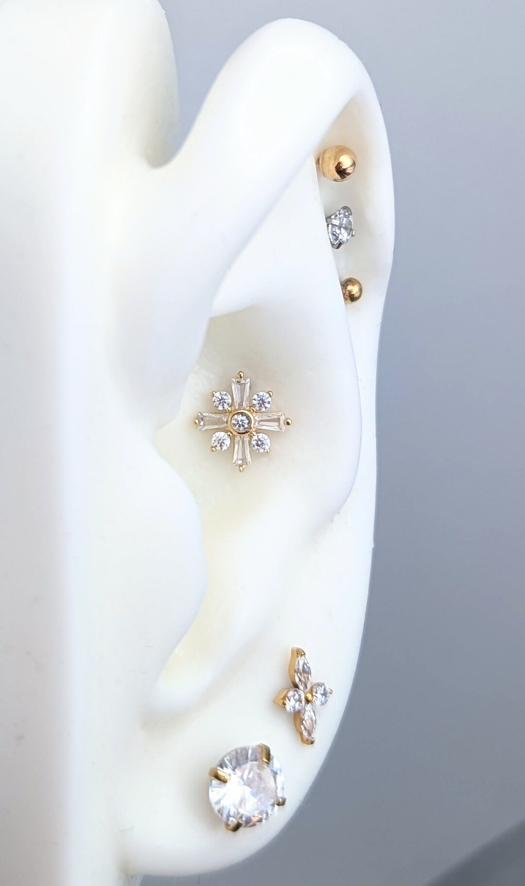 14k Yellow Gold Threadless Conch Labret Top W/ Titanium Post, Conch ...
