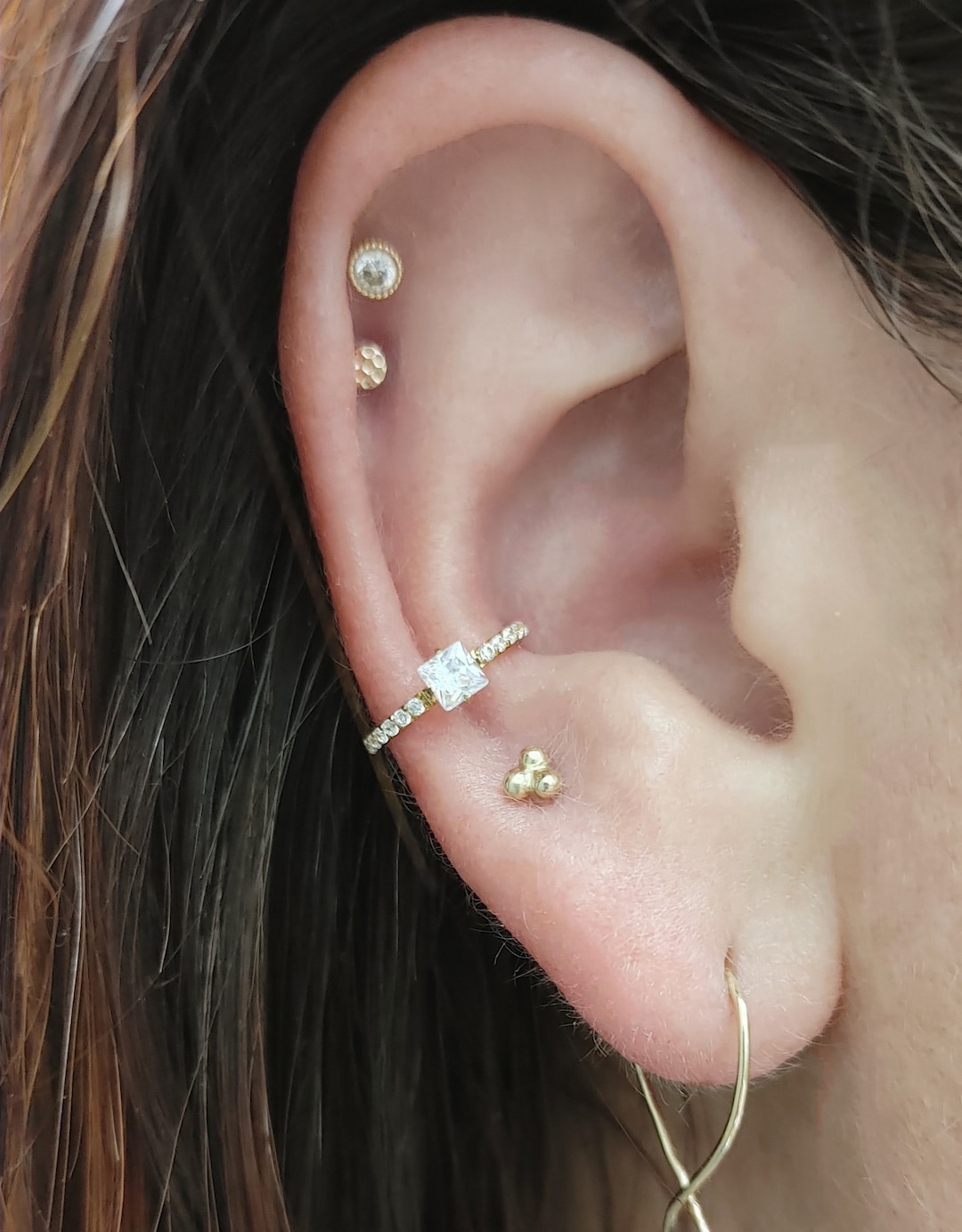 G23 Titanium Conch Earring, Princess Cut Gem Hoop, Gold Conch Clicker Hoop, Square Gem, Conch ...