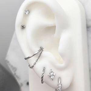 ASTM F136 Faceted Hoop With Chain Conch Hoop, Conch Earring, Conch ...