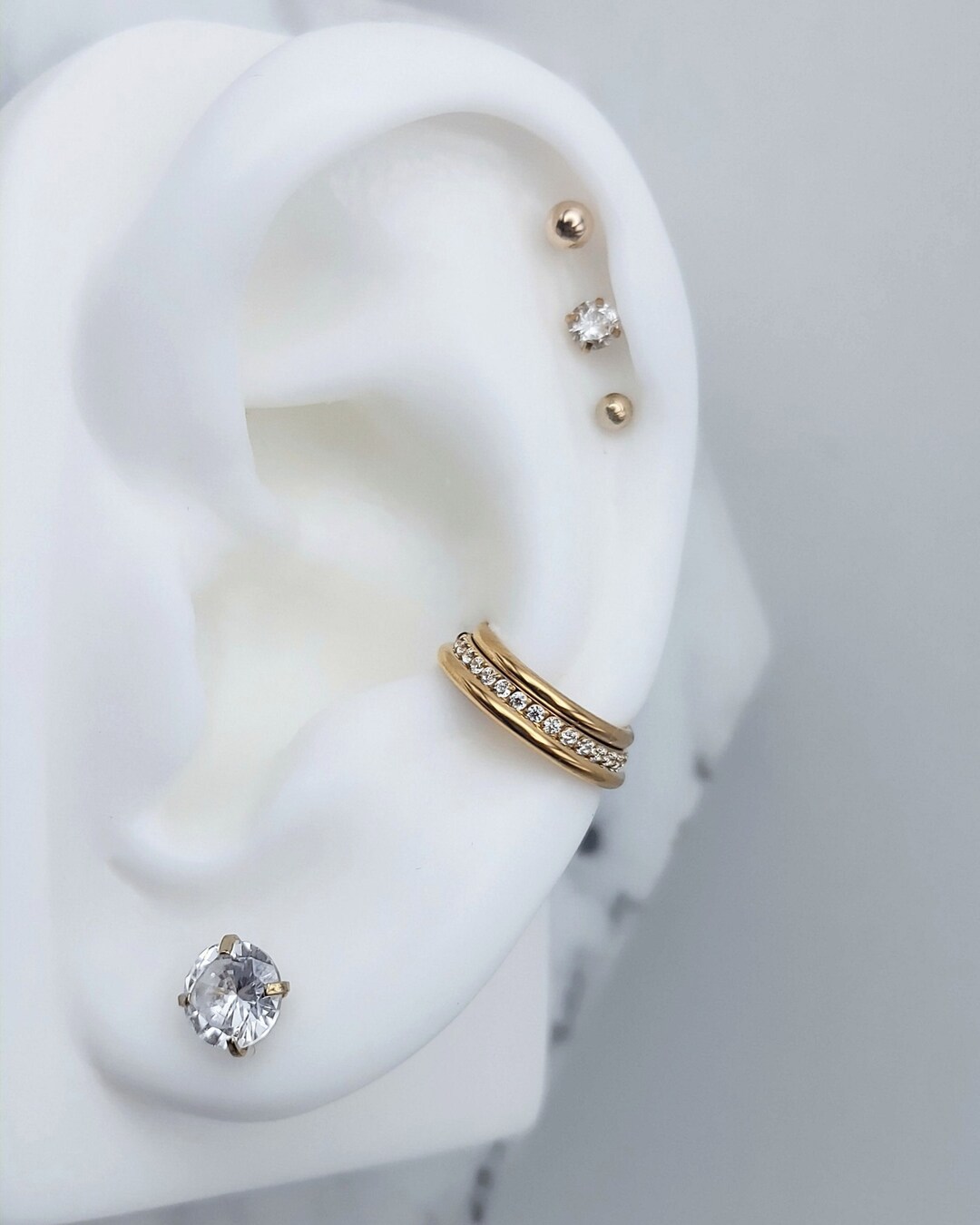 Triple Stacked Conch Hoop, Widening Smooth Gem Smooth, 16 Guage, Gold ...