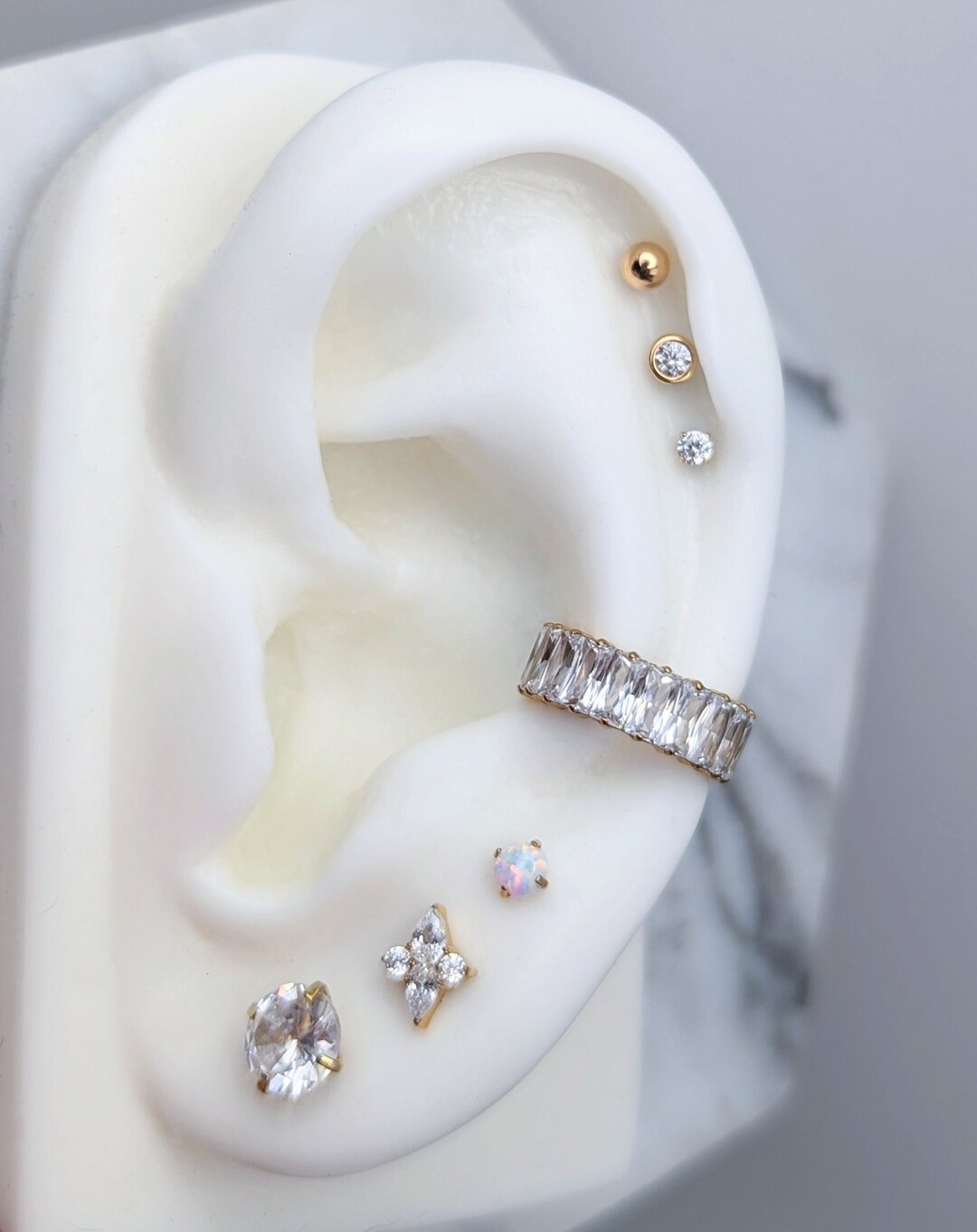 Titanium Conch Earring, Chunky Baguette Gems Conch Clicker Hoop, G23 ...