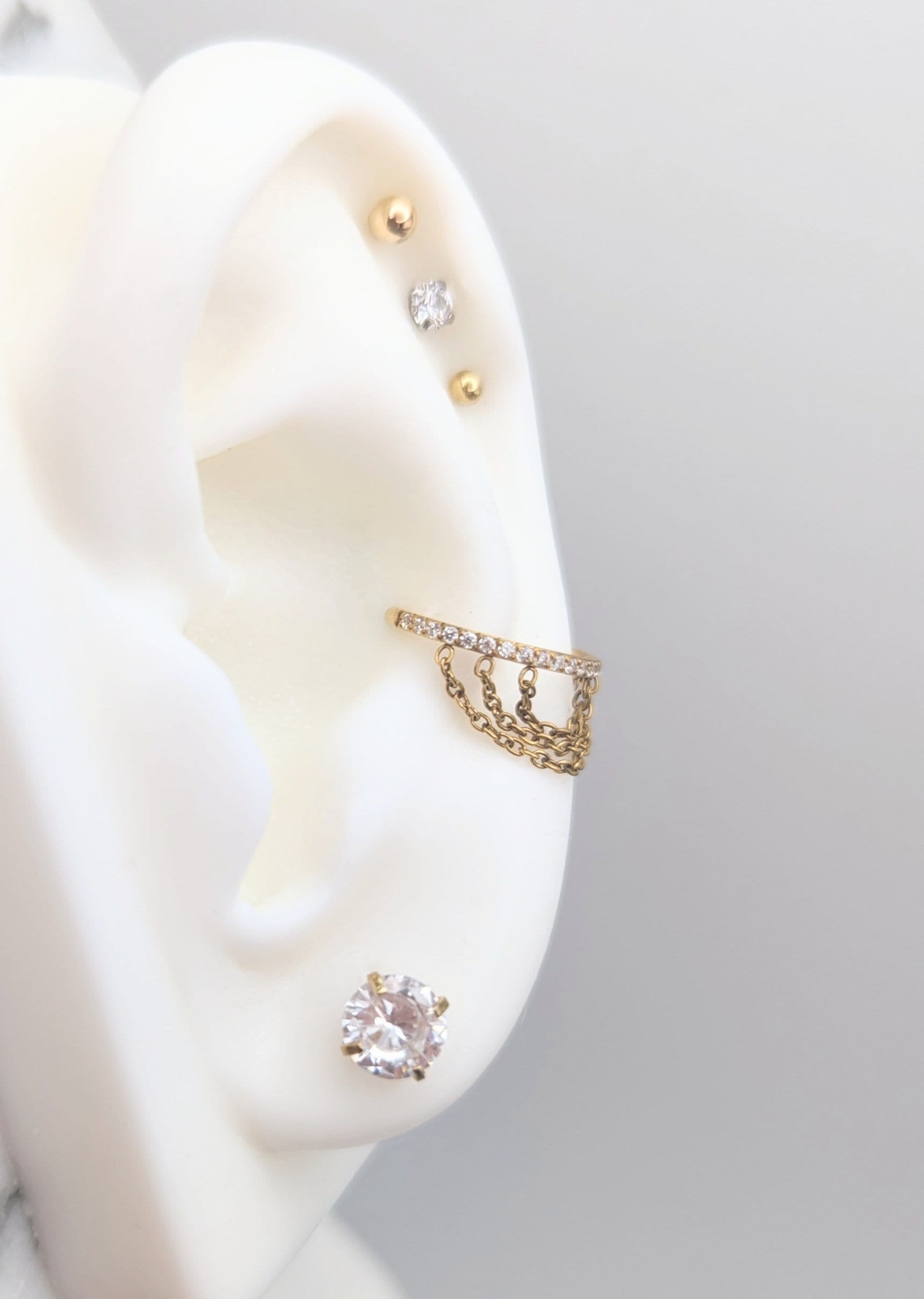 ASTM F136 Gem Hoop With Triple Chain Conch Hoop, Conch Earring, Conch ...