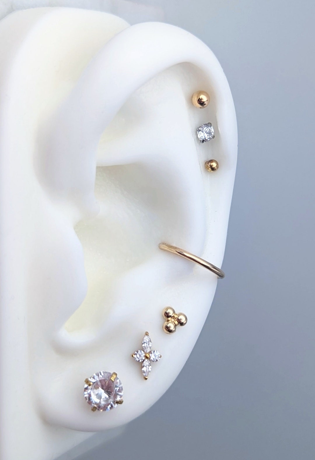 14k Yellow Gold Basic Smooth Conch Hoop, 10mm Hoop, 12mm Hoop, 16 Guage ...