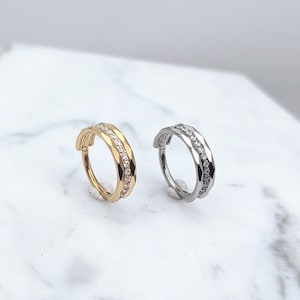 Triple Stack Conch Clicker, Double Faceted With Gem Hoop, G23 Titanium ...