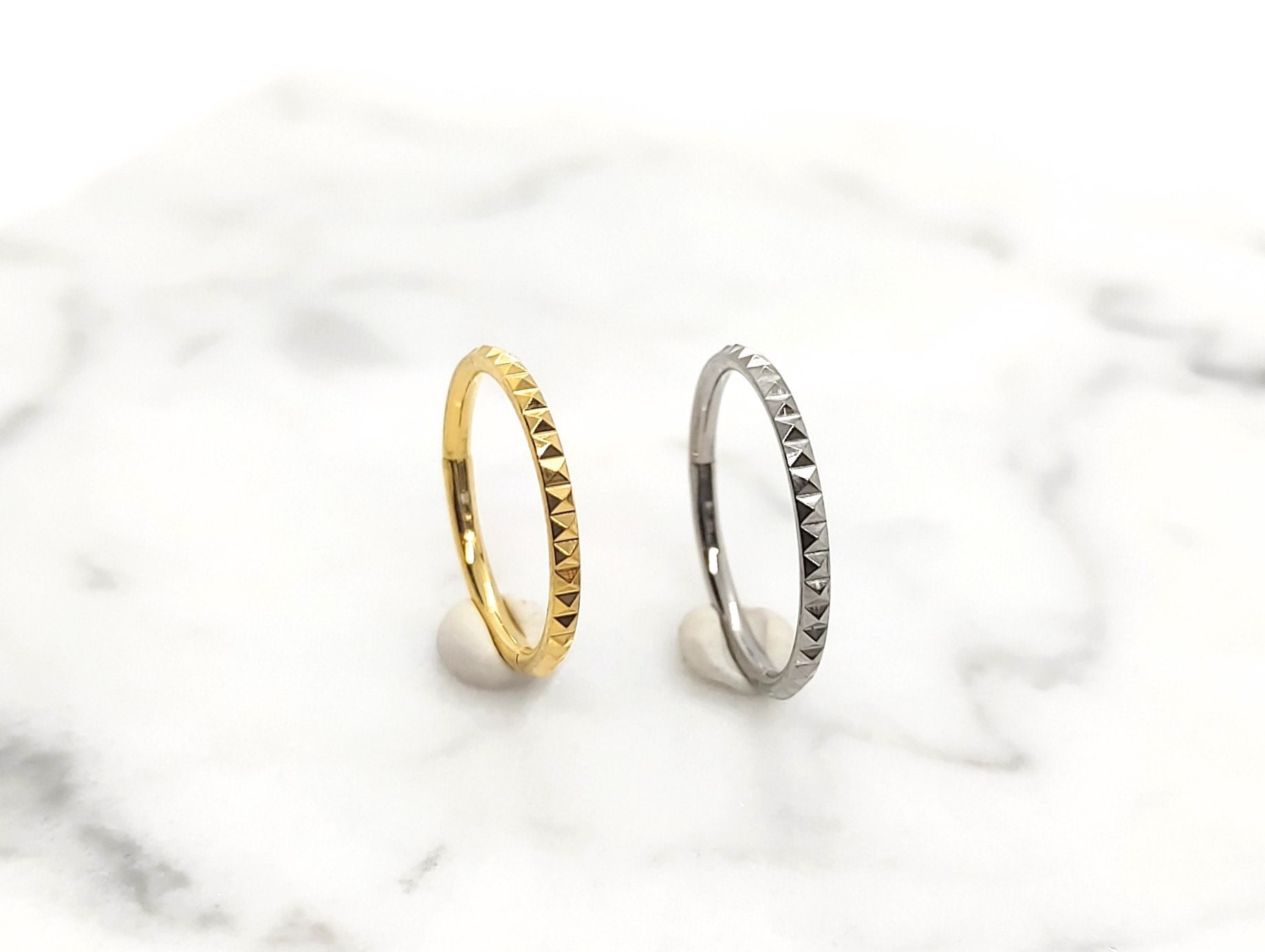 ASTM F136 Titanium conch hoop Tiny Pyramid Conch Hoop 10mm | Etsy