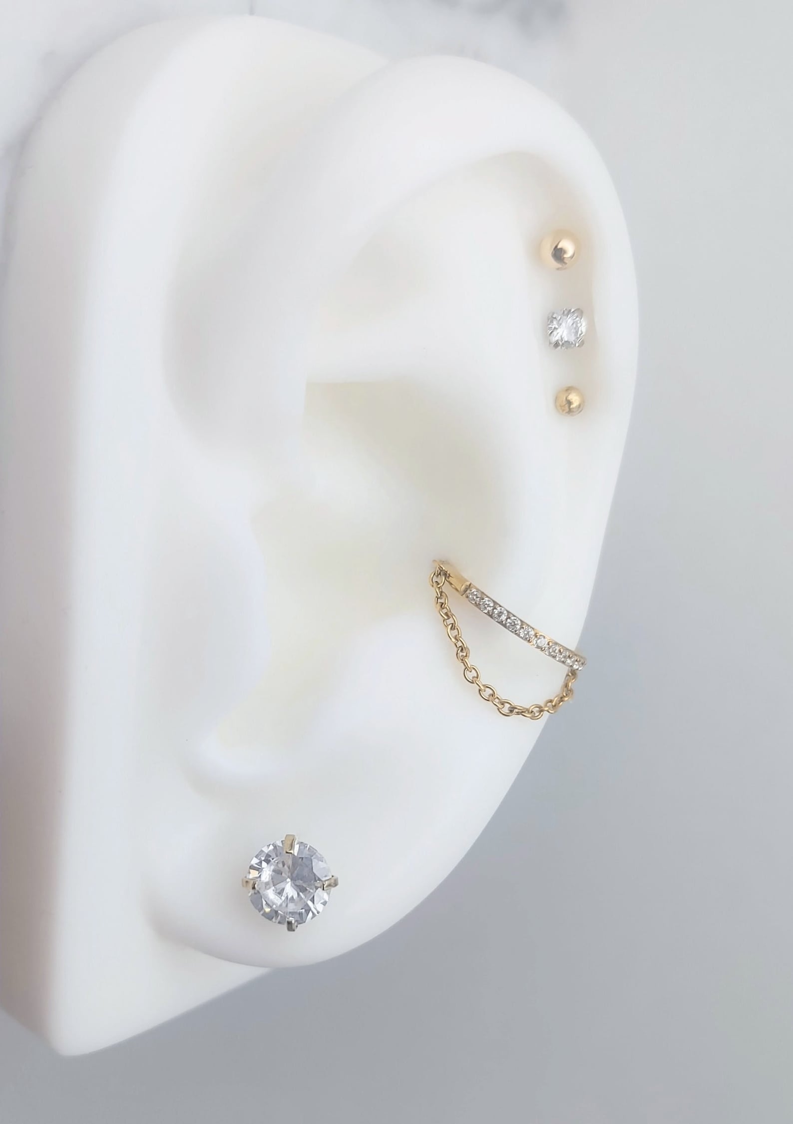 ASTM F136 Gem Hoop With Chain Conch Hoop, Conch Earring, Conch Clicker ...